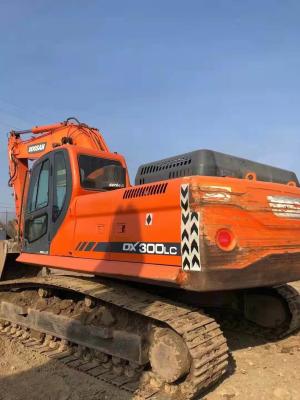 Cina Lo zappatore originale utilizzato 30t di Secondhand Hydraulic Crawler dell'escavatore di Doosan Dx300 della pittura segue il macchinario pesante in vendita