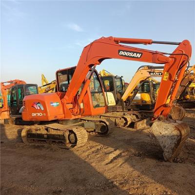 Китай Используемое оборудование мини землекопа следа 7t Doosan Dh70-7 экскаватора первоначального перекупного небольшое изготовленное в Корее продается