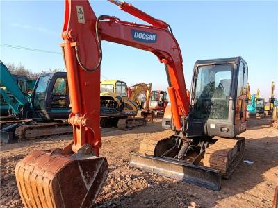 Китай Используемое оборудование мини землекопа следа 6t Doosan Dh60-7 экскаватора первоначального перекупного небольшое изготовленное в Корее продается