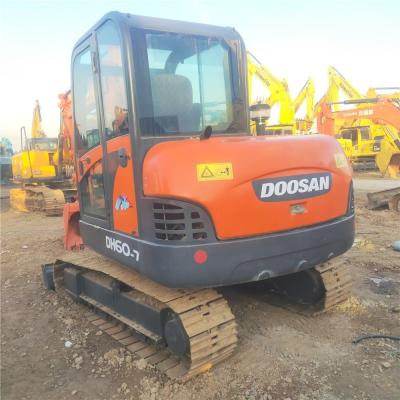 Cina Pista di seconda mano usata 6t Digger Small Equipment Made di Mini Excavator Original Doosan Dh 60-7 in Corea in vendita