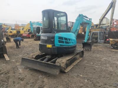 Cina Origin Japan Mini escavatore Kobelco Sk55sr con orari ridotti, escavatore cingolato MIDI Kobelco usato Sk55 Sk60 Sk70 Sk75 in promozione. in vendita