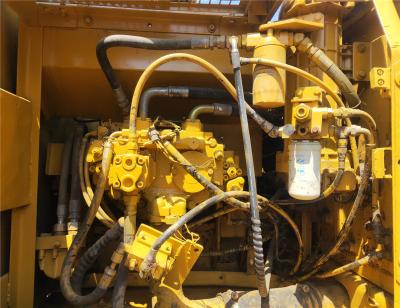 Cina Escavatore utilizzato del cingolo di Caterpillar 330d nella condizione di lavoro perfetta con il prezzo ragionevole. Cat Excavator di seconda mano 330c, E200b sulla vendita. in vendita