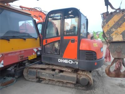 China Escavadeira de esteira pequena Doosan Dh60-7 usada em ótimas condições de trabalho com preço incrível. Escavadeira Doosan Dh150LC, Dh220-7 de segunda mão à venda. à venda