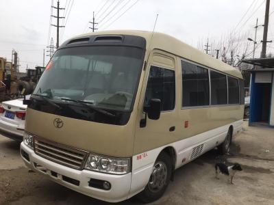 China Montanha-russa Toyota Middle City de preço barato usada, ônibus turístico Toyota Coaster de segunda mão com 19 lugares à venda