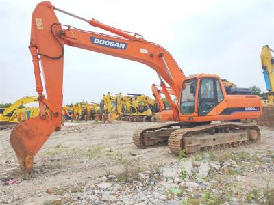 Cina Escavatore cingolato da 30 tonnellate di seconda mano Doosan Dh300LC-7 in promozione in vendita