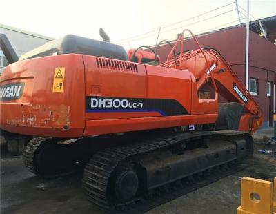 Cina Escavatore utilizzato Doosan Dh 300 del cingolo per i lavori di costruzione, escavatore 300 di Doosan 225 sulla vendita in vendita