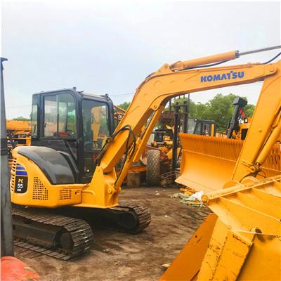 Cina Escavatore di seconda mano PC55, vendita calda del MIDI di Mini Digger PC55 PC60 PC56 PC70 della pista di KOMATSU in vendita
