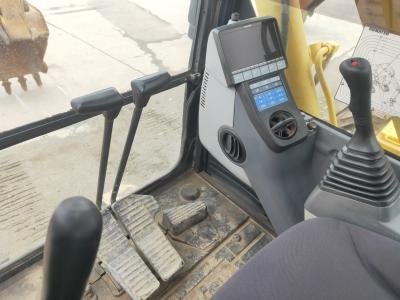 China Used Komatsu 7 Ton MIDI Excavator PC70-8 with LCD Dashboard Secondhand Original Hydraulic Track Digger Komatsu PC70-8 on Promotion for sale