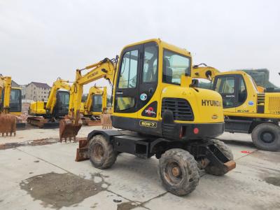 China Gebruikt Zuidkoreaans Hydraulisch Mini Mobile Excavator r60w-7 Goedkope Prijs, Tweedehandse 100% Originele 6 Ton Wheel Digger Hyundai r60w-7 Hete Verkoop Te koop