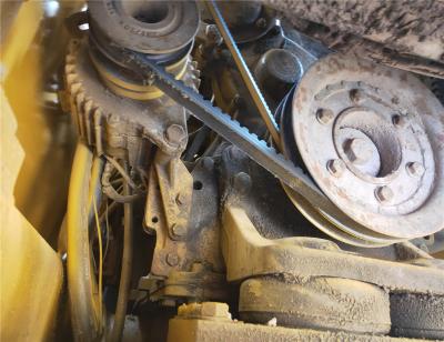 Cina Bulldozer Caterpillar D5h usato in ottime condizioni di lavoro con un prezzo incredibile. Bulldozer Cat D3c, D3g, D4c di seconda mano in vendita più un anno di garanzia. in vendita