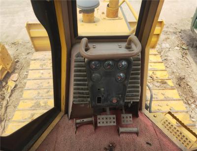 Cina Bulldozer Caterpillar D5g usato in perfette condizioni di lavoro con prezzo ragionevole. Bulldozer Cat D3c, D3g, D4c di seconda mano in vendita più un anno di garanzia. in vendita