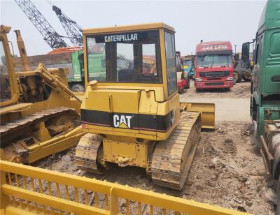 Cina Bulldozer utilizzato di Caterpillar D5g nella condizione di lavoro formidabile con il prezzo ragionevole. Gatto di seconda mano D3c, D3g, bulldozer di D4c sulla vendita più una garanzia di anno. in vendita