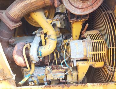 Cina Bulldozer utilizzato di Caterpillar D4h nella condizione di lavoro formidabile con il prezzo ragionevole. Gatto di seconda mano D3c, D3g, bulldozer di D4c sulla vendita più una garanzia di anno. in vendita