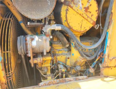 Cina Bulldozer utilizzato di Caterpillar D4h nella condizione di lavoro formidabile con il prezzo ragionevole. Gatto di seconda mano D3c, D3g, bulldozer di D4c sulla vendita più una garanzia di anno. in vendita