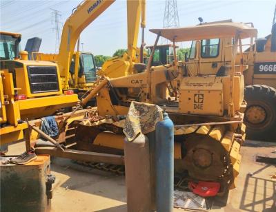 Cina Bulldozer utilizzato di Caterpillar D4e nella condizione di lavoro formidabile con il prezzo ragionevole. Gatto di seconda mano D3c, D3g, bulldozer di D4c sulla vendita più una garanzia di anno. in vendita