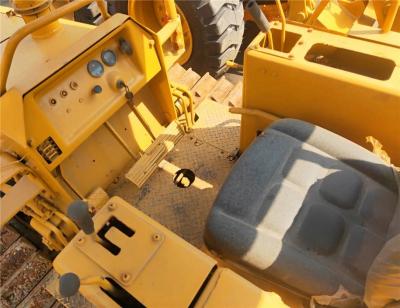 Cina Bulldozer utilizzato di Caterpillar D3c nella condizione di lavoro perfetta con il prezzo di stupore. Gatto di seconda mano D3c, D3g, bulldozer di D4c sulla vendita più una garanzia di anno. in vendita