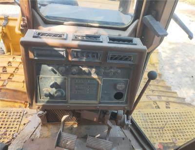 中国 素晴らしいパフォーマンスの Cat D7h ブルドーザー在庫あり、中古低価格 Caterpillar Carwler トラクター D7h D6h 販売 販売のため