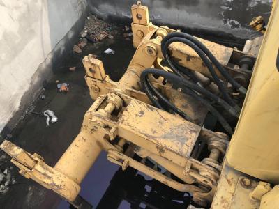 中国 適正価格の完全な働く状態の元の日本猫D7gのブルドーザーの幼虫のクローラー トラクター。猫D5g、D5h。D5m.D6gは販売にある。 販売のため