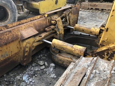 Cina Trattore a cingoli originale di Caterpillar del bulldozer del gatto D5h del Giappone nella condizione di lavoro eccellente con il prezzo ragionevole. Il gatto D3c, D4c, D5g, D5h è sulla vendita. in vendita