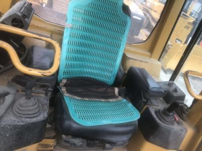 Cina Original 70% Brand New Japan Cat D5g Bulldozer Caterpillar Trattore cingolato in ottime condizioni di lavoro con un prezzo incredibile. Cat D3c, D4c, D5g, D5h sono in vendita. in vendita