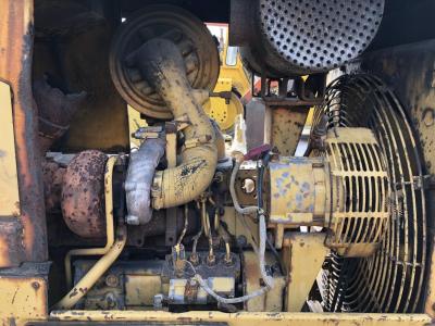 中国 オリジナルの日本 Cat D4h ブルドーザー キャタピラー クローラー トラクターは、驚くべき価格で優れた動作状態にあります。 Cat D3c、D4c、D5g、D5h が販売されています。 販売のため