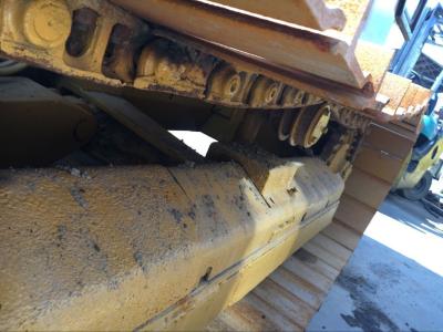 Cina Trattore cingolato Caterpillar Bulldozer originale 80% nuovo di zecca Japan Cat D4c in perfette condizioni di lavoro con un prezzo incredibile. Cat D3c, D4h, D5g, D5h sono in vendita. in vendita