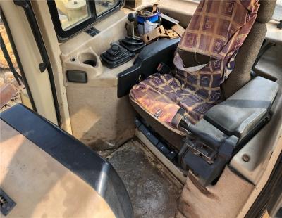 中国 在庫、使用された幼虫の強く推奨された中型のブルドーザー猫D6r昇進の20トンのクローラー トラクターD6r D7r 販売のため