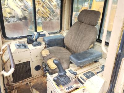 Cina Stato eccellente usato del trattore a cingoli di Caterpillar del bulldozer del gatto D4c D4c in vendita