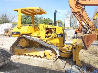 中国 開いたタクシー、選択のために利用できる中古の幼虫トラックDozer D4h D5h D5m D5nを持つ素晴らしい使用されたクローラー ブルドーザー猫D4h 販売のため