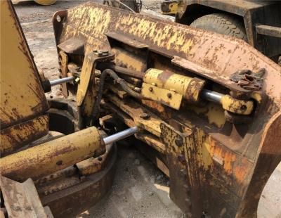 Cina Bulldozer utilizzato D4h, prezzo basso di seconda mano ma buona condizione di Caterpillar di originale di 100% del bulldozer del cingolo del gatto D4h su Promoiton in vendita