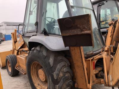 Cina Cassa utilizzata 580L del caricatore dell'escavatore a cucchiaia rovescia del Regno Unito di origine nella condizione di lavoro eccellente con il prezzo ragionevole, vendita calda di seconda mano dell'escavatore a cucchiaia rovescia 580L 580m del caricatore di caso in vendita