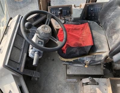 中国 驚かせる価格の大変な働く状態の使用された幼虫950fの車輪の積込み機。中古猫の車輪の積込み機936e、936L、938f、販売の938g。 販売のため