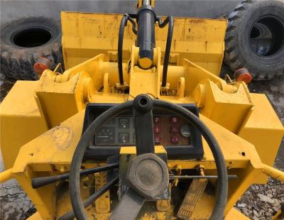 中国 元の日本Tcm 6.5ton 830販売、中古のTcmの前輪の積込み機L32、L39、830、販売の75bnjのための構造によって使用される車輪の積込み機良い状態で 販売のため