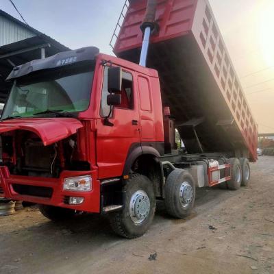 China Camión volquete usado de HOWO en condiciones de trabajo fabulosas con precio razonable. Camión volquete de segunda mano de HOWO 6*4 375HP en venta en venta