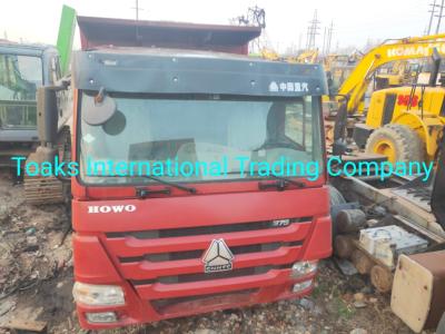 Cina 15 usati Ton Dump Truck Sinotruk Tipper trasportano HOWO su autocarro 375 cavalli vapore sulla promozione in vendita