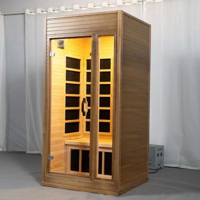 Cina Radiant Indoor Carbon Heaters Mini Wooden Infrared Sauna 1 - 2 Person in vendita