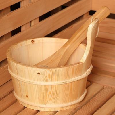 Cina Cedar Steam Sauna Rounded Square rustico all'aperto con il tetto dell'assicella del bitume in vendita