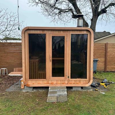Cina Adjustable Ventilation Hemlock Wood Outdoor Dry Sauna With Full Glass Door 8mm Tempered in vendita