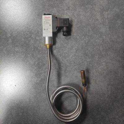 China Verbessern Sie Ihren Betrieb mit dem Danfoss 061B810466 Hydraulic Joystick Control Lever für industrielle und mobile Anwendungen zu verkaufen