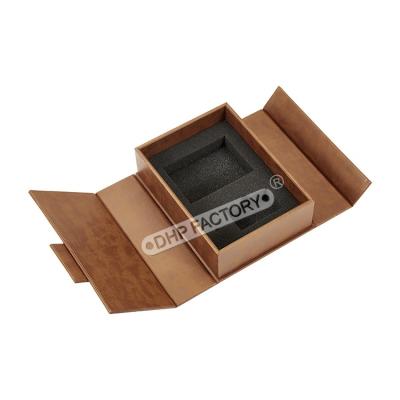 Китай Роскошный картонный PU двойной открытый подарочный ящик с пакетом вставки губки продается