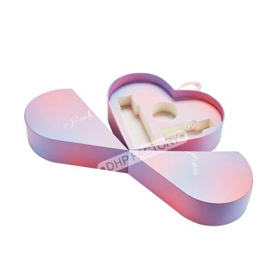 Cina Cosmetici di bellezza Scatole di abbonamento Imballaggi a forma di cuore in vendita