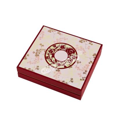 中国 化粧品パッケージ用カスタムベストメイク赤トップとベースEvaインサートボックス 販売のため