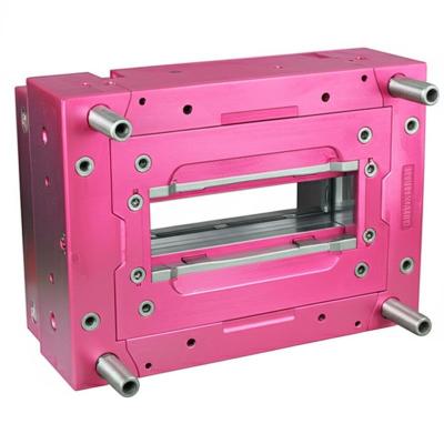 China Pink Pig Mould with 0.17 Cubic Volume Heat Resistance Up To 450°F and Optimal Functionality for sale