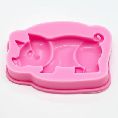 China Easy To Clean Pink Pig Mould with 0.17 Cubic Volume for Multi-Purpose Use for sale