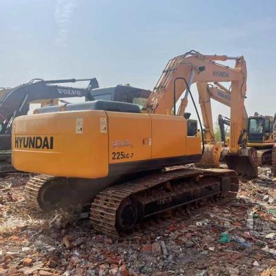 Cina Hyundai Medium Excavator Used Excavator R220LC-7 Excavator 1.0m3 Capacità di secchio per la costruzione in vendita