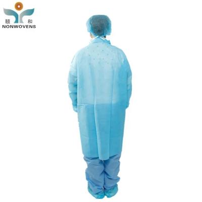 Cina Mantello da laboratorio monouso impermeabile PP tessuto non tessuto in bianco blu in vendita