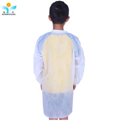 Cina cappotto eliminabile del laboratorio del polipropilene 40gsm, cappotto non tessuto del laboratorio dell'OEM per i bambini in vendita