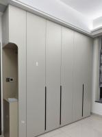 Quality Minimalist Full-Height Wardrobe Doors with J-Shape Integrated Grips for sale
