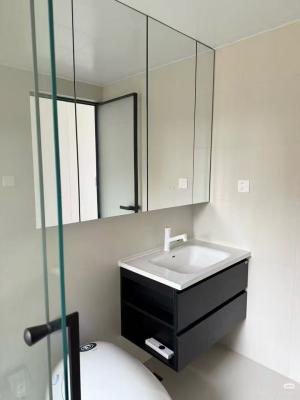 China Modern Wall-Mounted Bathroom Vanity & Mirrored Medicine Cabinet Unit for sale