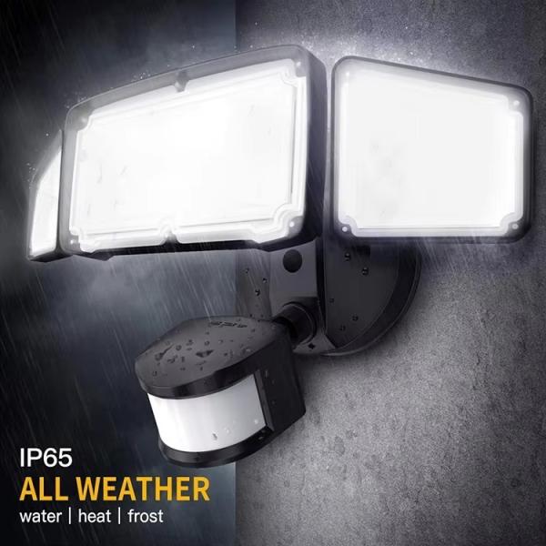 Quality 39W Three-Heads Three Heads Dimmable LED Flood Light for Maximum Luminosity for sale